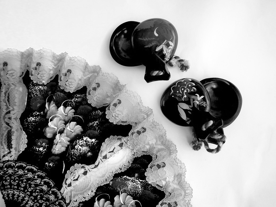 Cours et stages de castagnettes flamenco - Copas y Compas